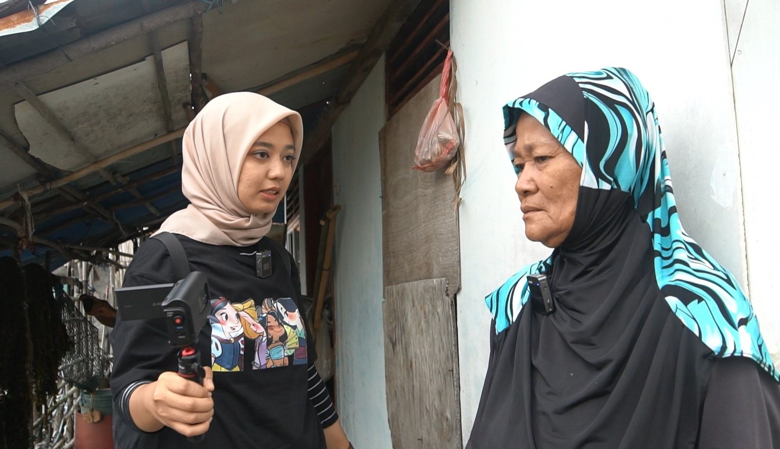 Hidup Sunyi Wanita Tua Pulau Boyan – Bintoro Suryo